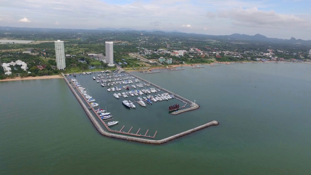 Ocean Marina Pattaya - SkyGround SkyGround